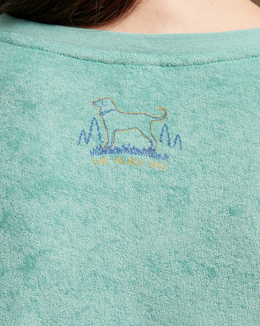 Ladies Sweatshirts – The Black Dog